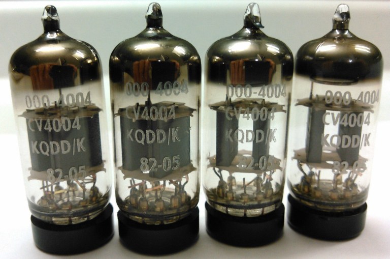 12AX7, 12AT7, & 12AU7 Preamp Tubes differences explained – :>)azZTechs#